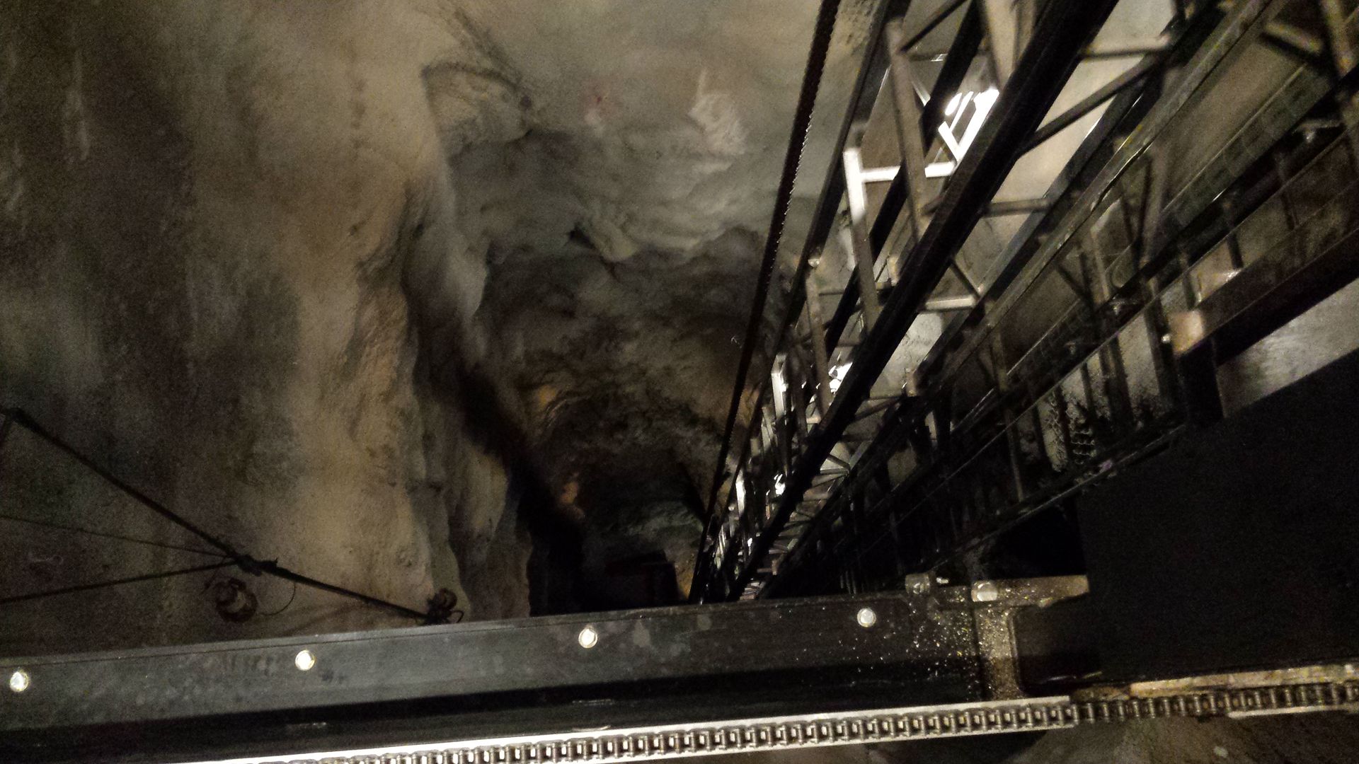 Theme Park Review • Glenwood Caverns announces Haunted Mine Drop for 2017